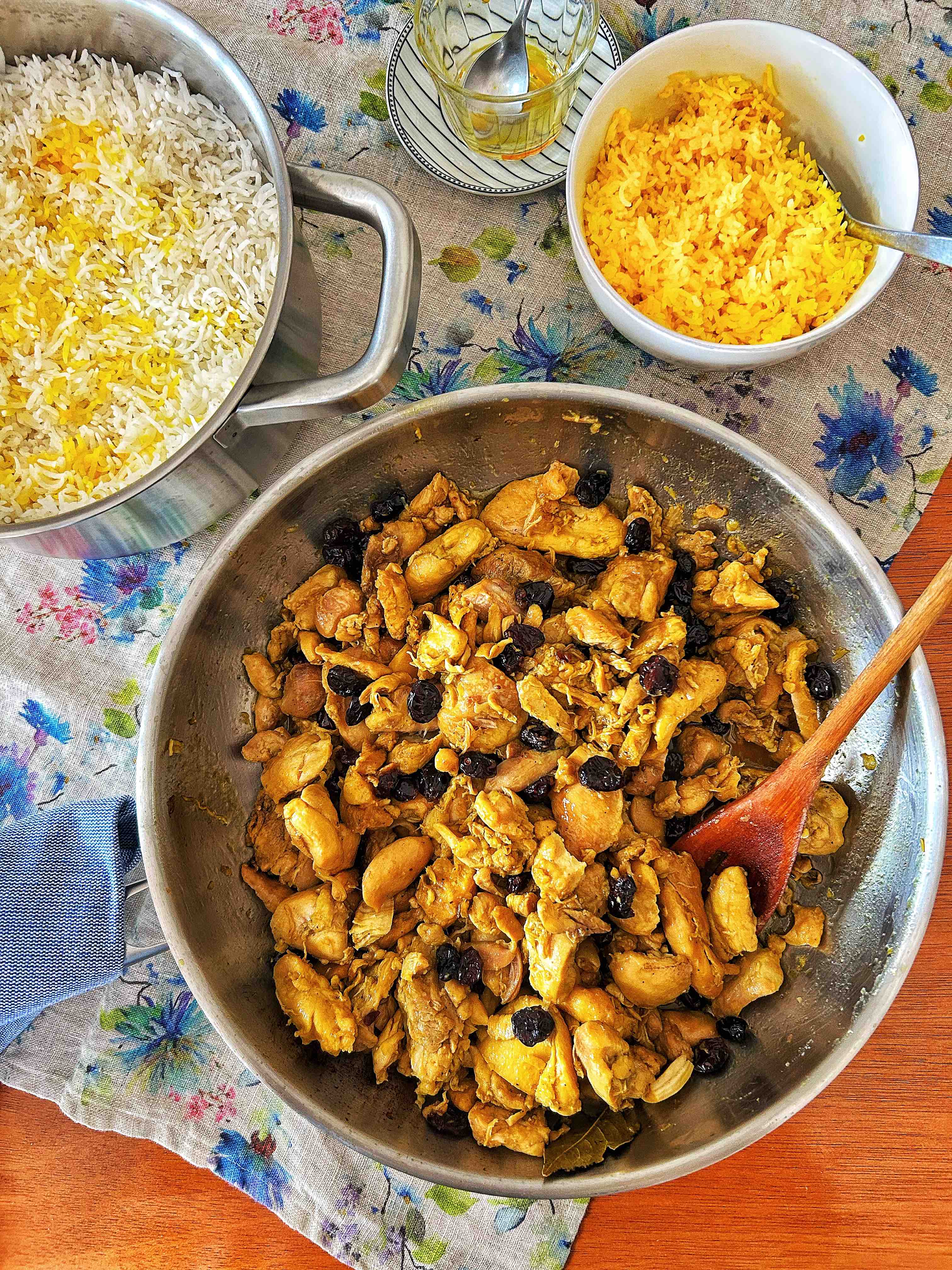 “ZERESHK POLO BA MORGH” (POLLO IRANIANO CON I “BARBERRIES”) E I GIOCHI ...